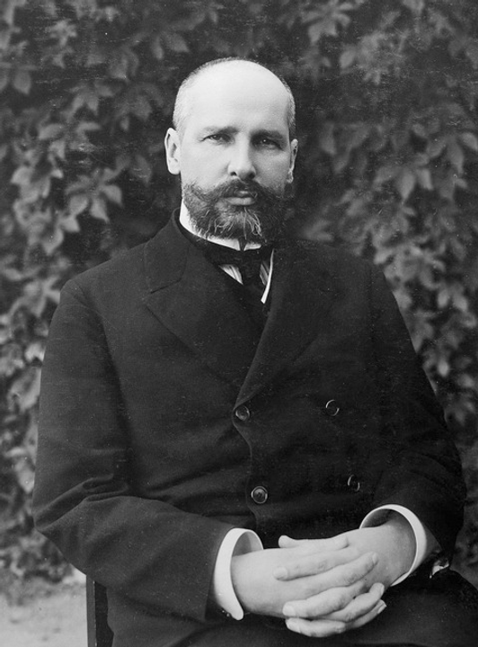Pyotr Arkadyevich Stolypin - "Bọn họ cần biến đổi lớn, chúng ta cần ...